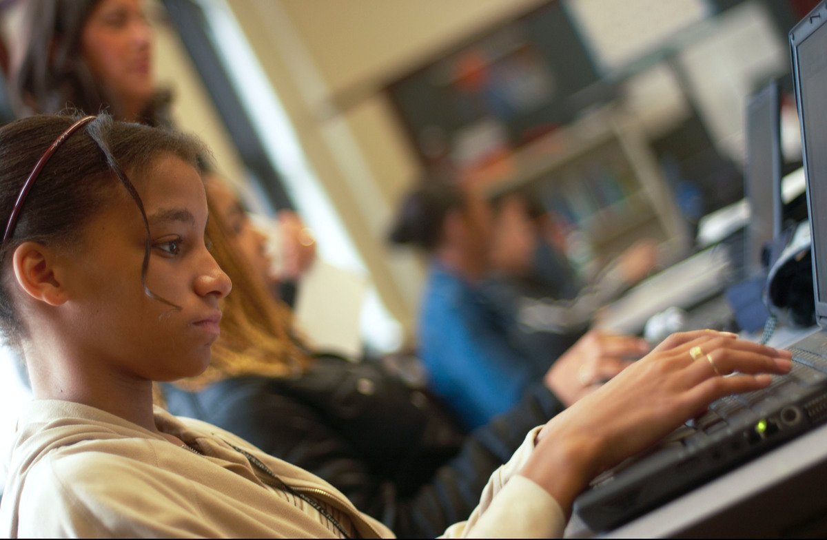 Building Reading Skills With Digital Literacy Tools